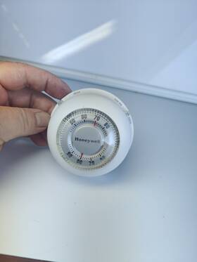 HONEYWELL 50018302 Round Heating Cooling Thermostat Pwb